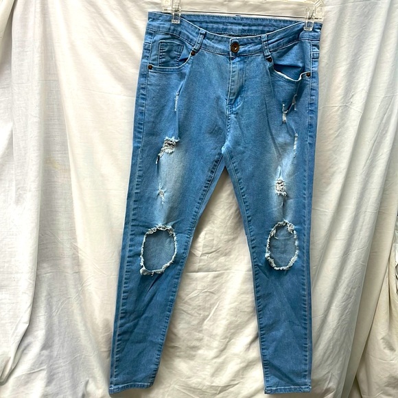 ROMWE | Jeans | Romwe Distressed Faded And Holes Skinny Legs Jeans Sz S ...